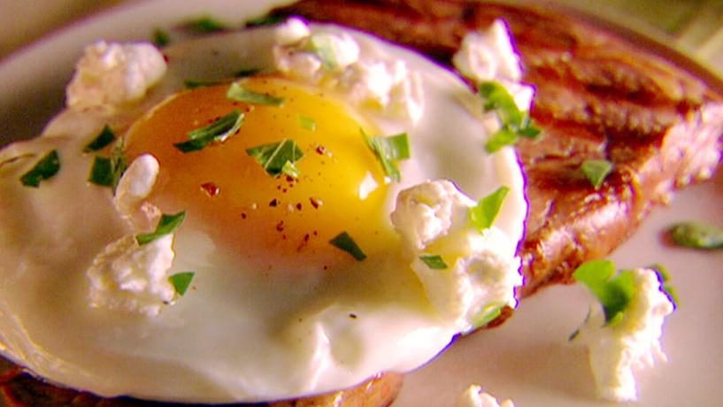 Safe Egg Eating Practices When Dining Out